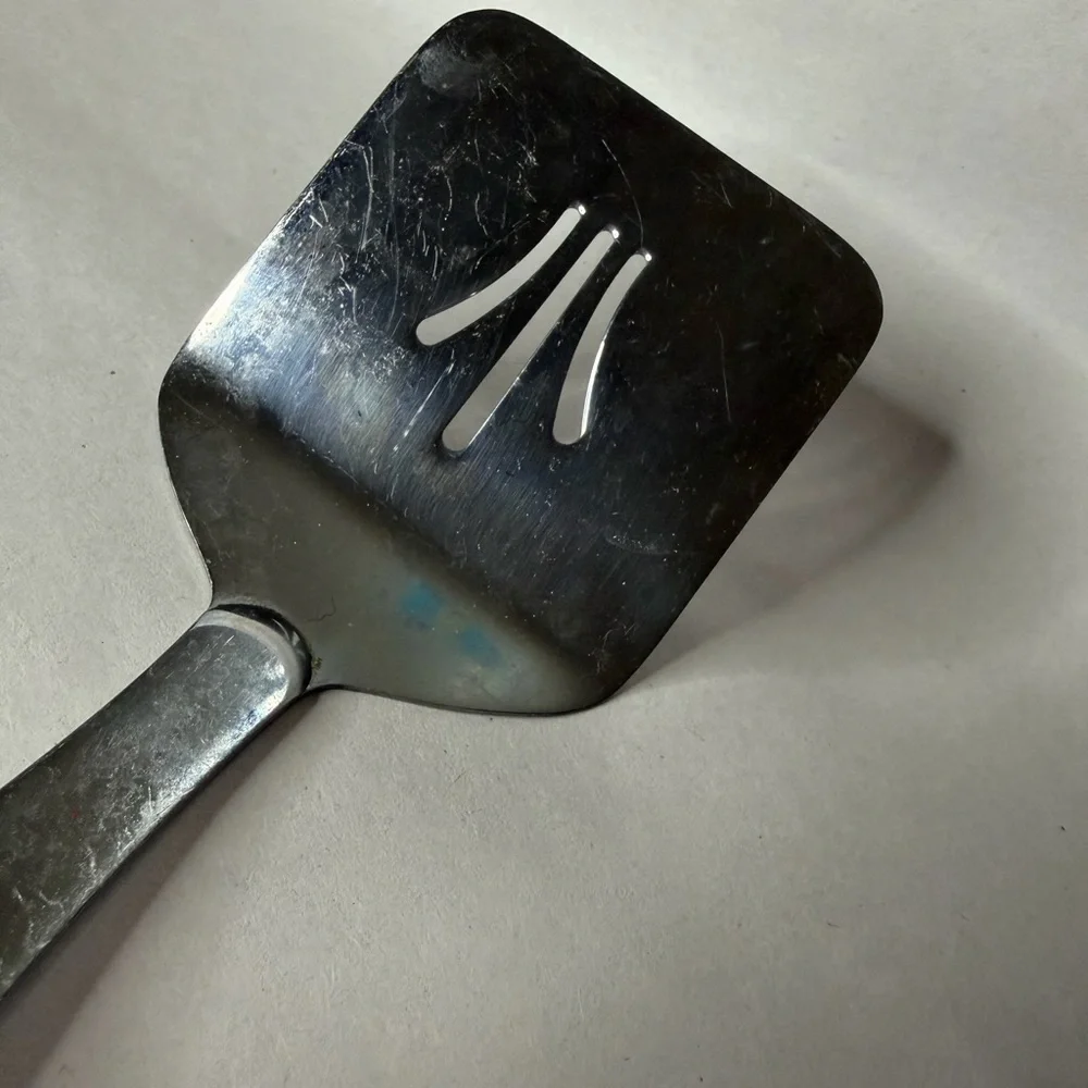 onedia | Kitchen | Premium Silver Slotted Turner | Poshmark
